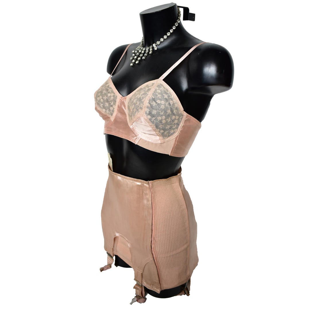 Vintage Bra Girdle Set Pin up Girl Pink Art Deco Satin Rayon Set 30's ...