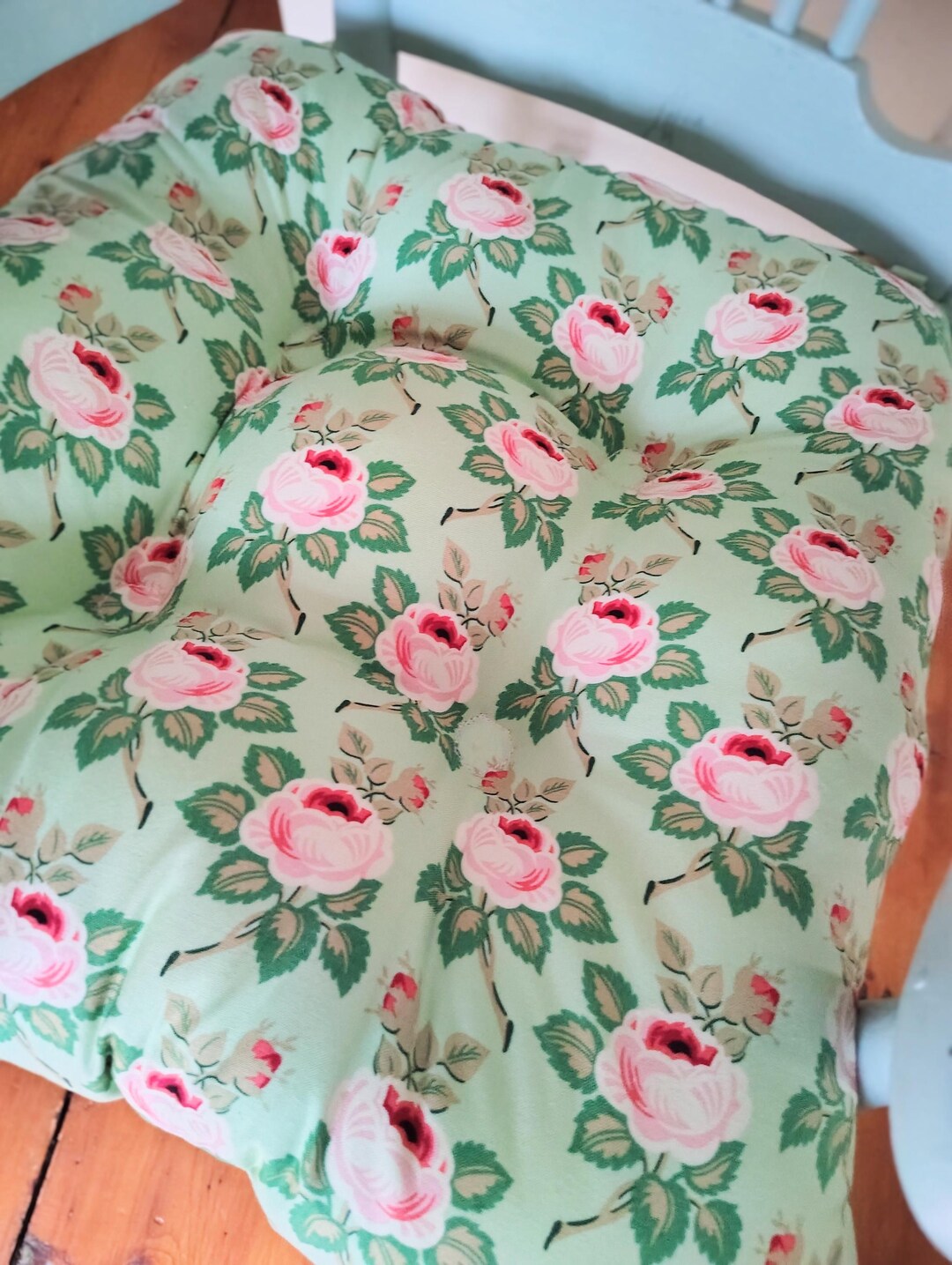 Green Chair Cushion, Tufted Pad, Pink Roses, Green, Cottage Chic ...
