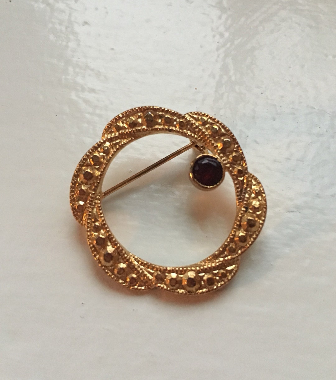 Vintage Circle Pin - Etsy
