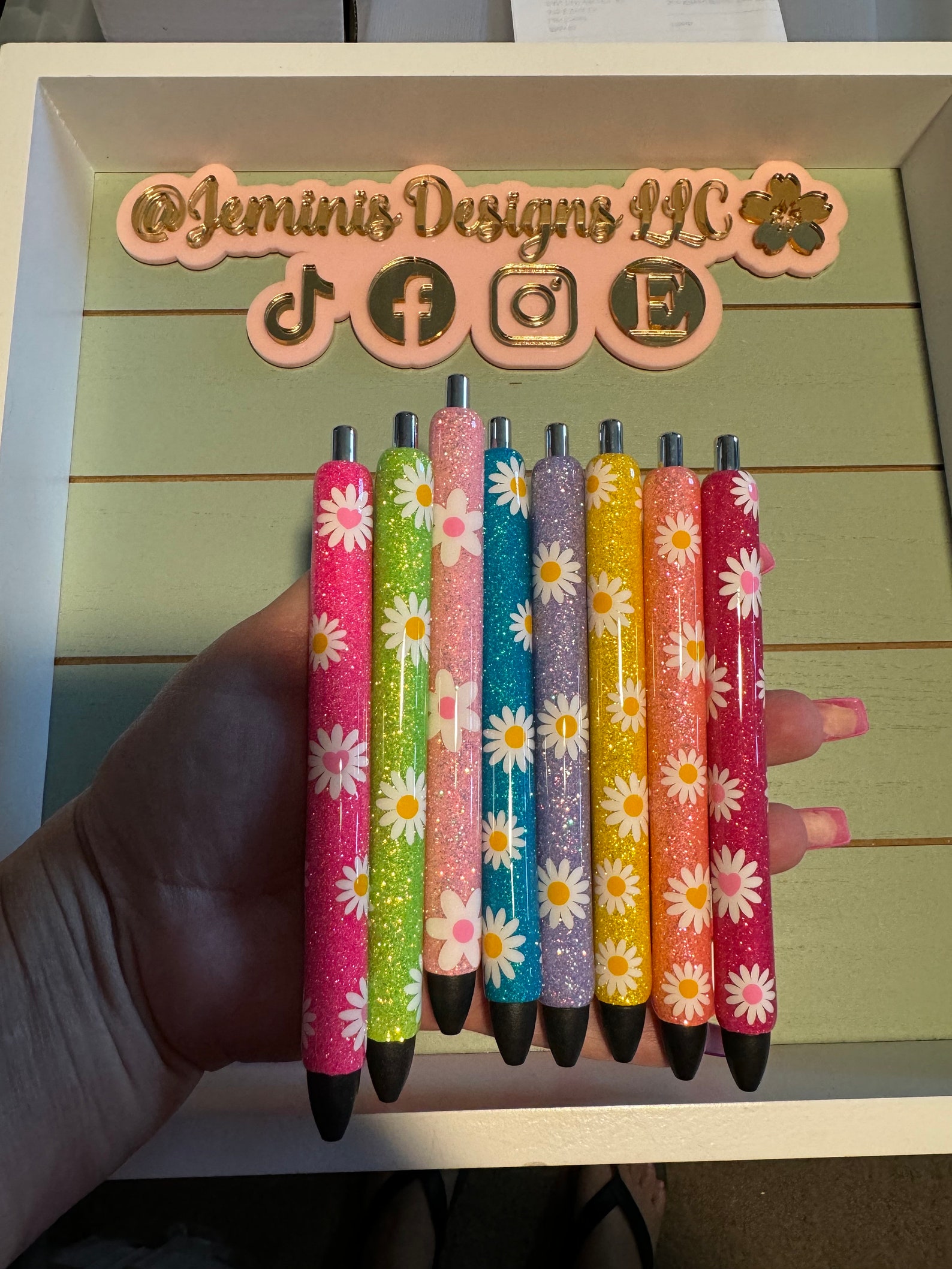 Daisy Glitter Pen, Sunflower Glitter Pen With Lots of Sparkle. Floral ...