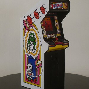 1/12 Scale Doll's House Miniature Atari Dig Dug Arcade Machine Cabinet ...
