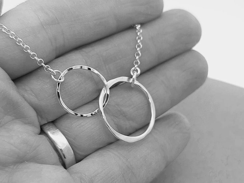 Handmade Sterling Silver Circle Link Necklace, Family Sister Friend - Etsy