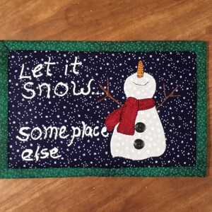 PDF Pattern for Snowman Mug Rug, Christmas Mug Rug Pattern, Let It Snow ...