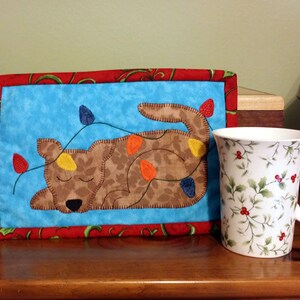 PDF Pattern for Dog & Lights Mug Rug, Christmas Mug Rug Pattern, Dog ...