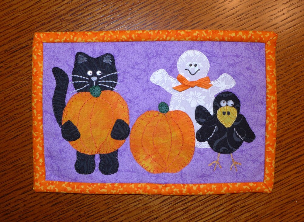 PDF Pattern for Halloween Friends Mug Rug Halloween Mug Rug | Etsy
