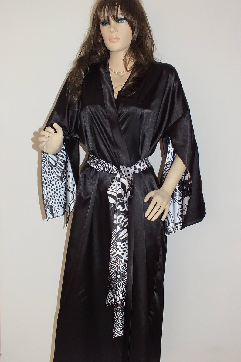 Long charmeuse robe . Black-White robe. 53Floor length | Etsy