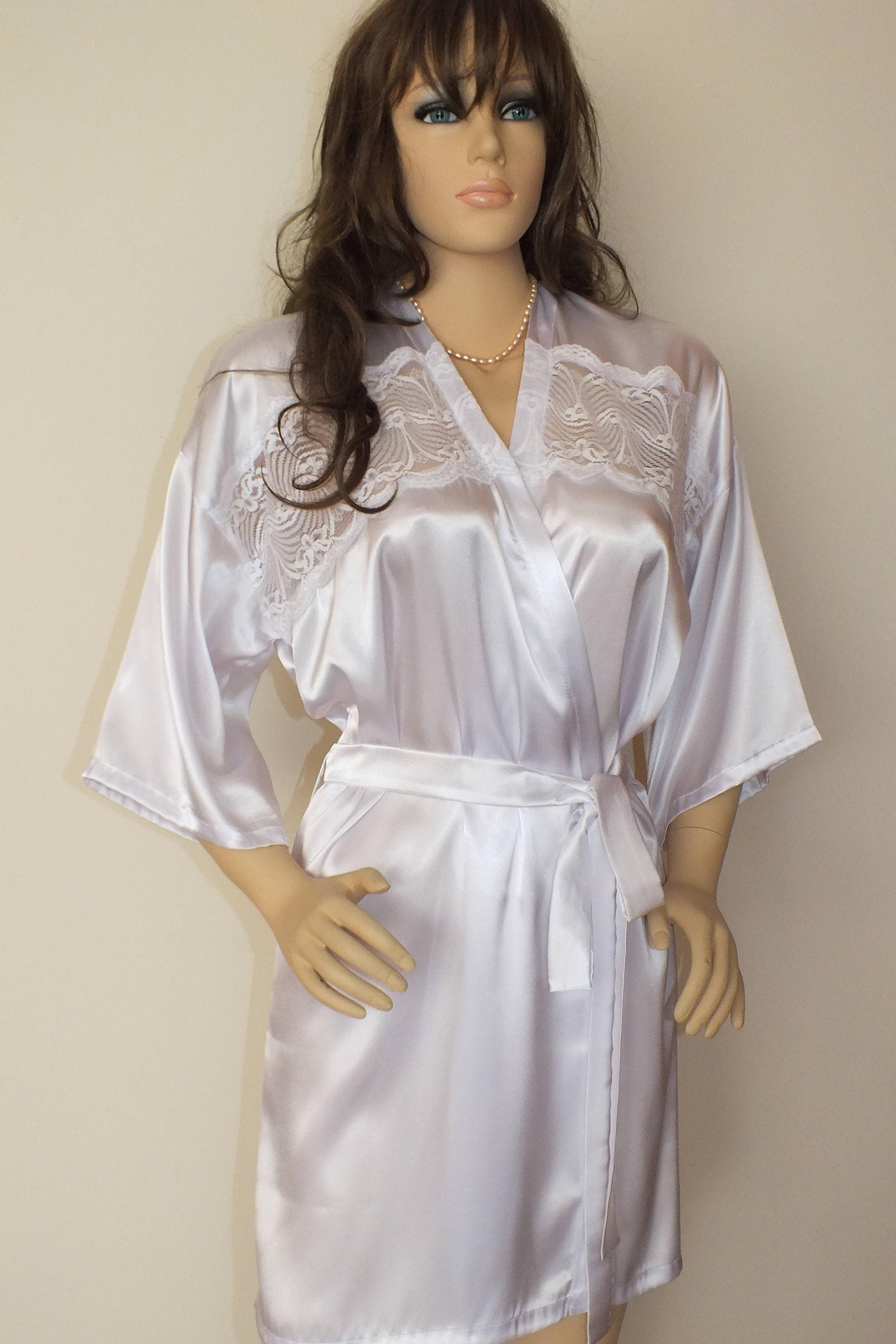 White robe with lace and embroydery Bride Bridal robe Plus | Etsy