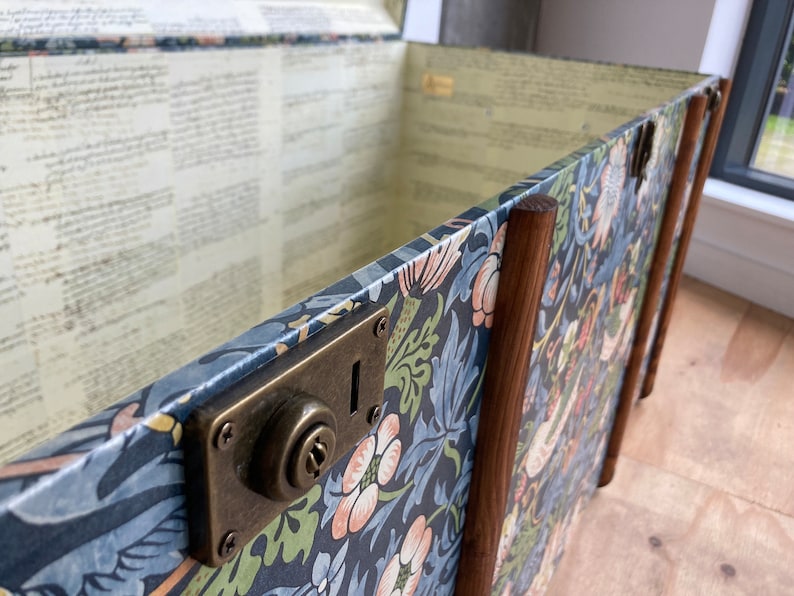 William Morris Steamer Trunk | Strawberry Thief Coffee Table, Bed End ...