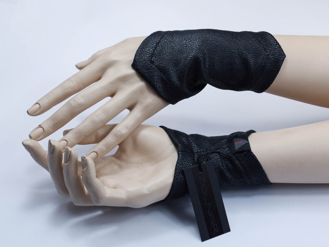 Steampunk Leather Wrist Cuffs, Alternative Fashion - GAU Accessory - Etsy