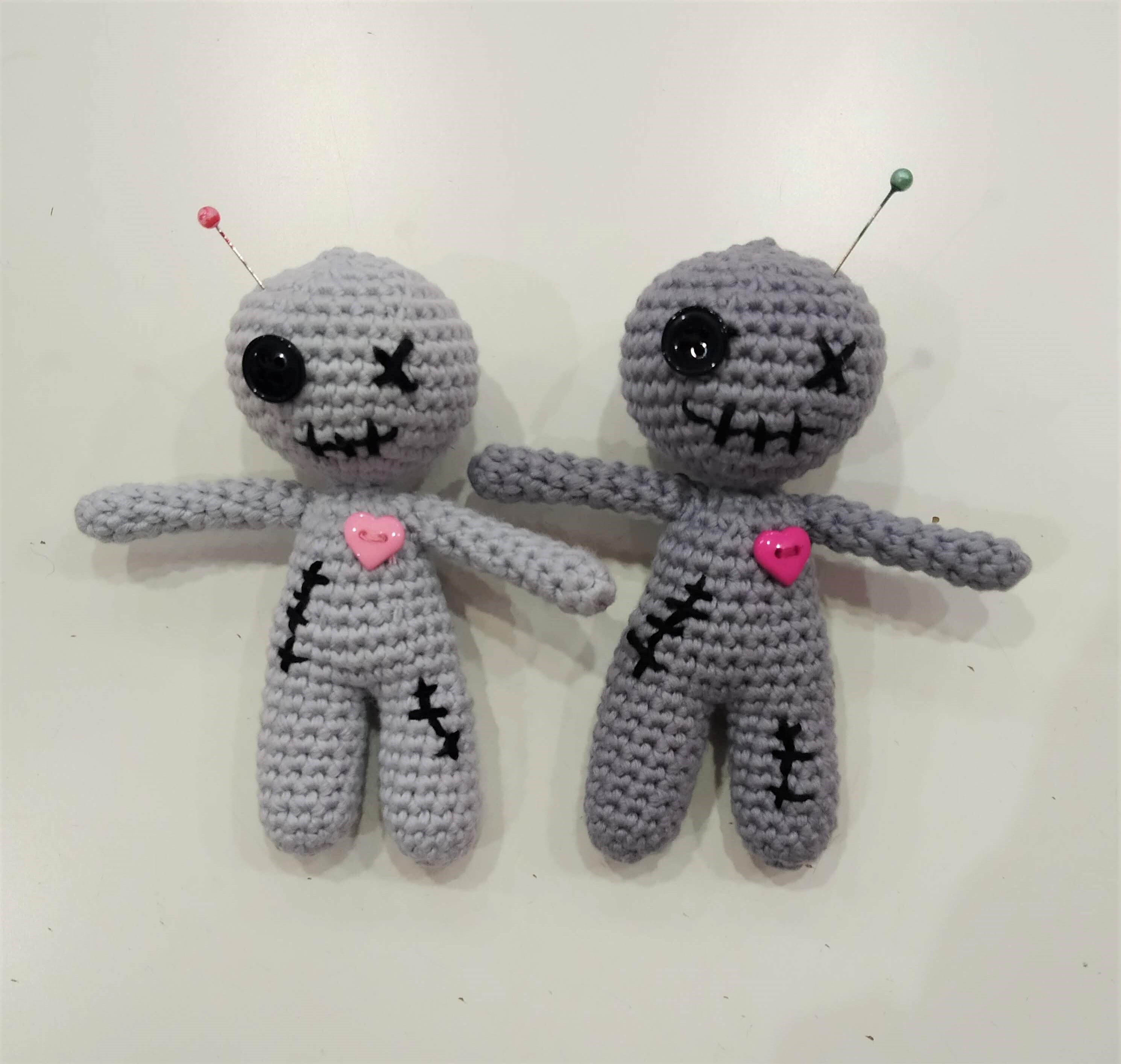Patrón crochet muñeco vudú amigurumi. Patrón amigurumi muñeco. Patrón ...