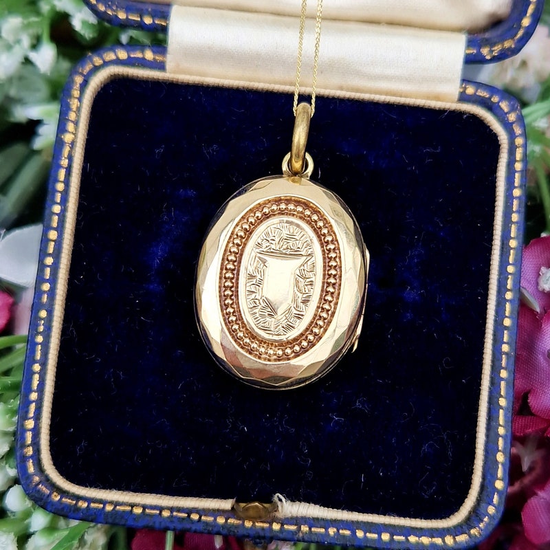 Shield Locket - Etsy