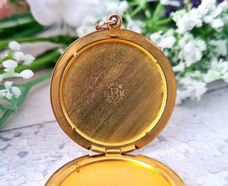 Antique Edwardian Gold Tone Large Round Shield Memory Locket Pendant ...