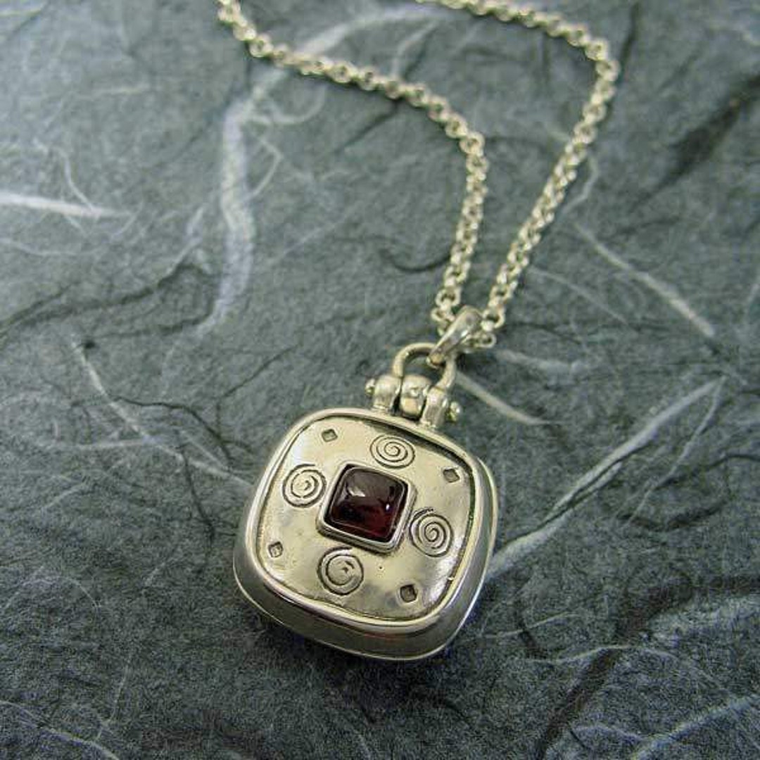 Silver Rounded Square 1 Picture Locket - Etsy