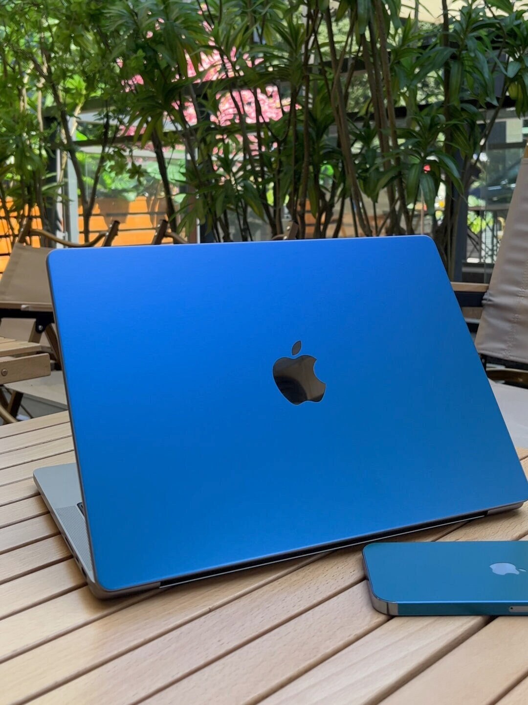 Apple Computer Laptop Blue