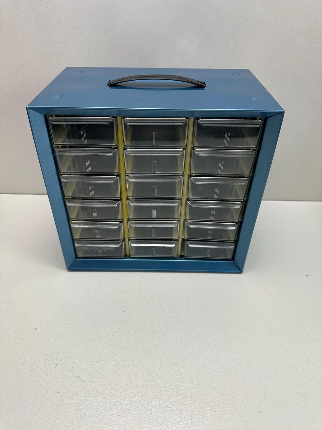 Vintage USA 15 Drawer Akro Mils Metal Parts Storage Cabinet Organizer ...