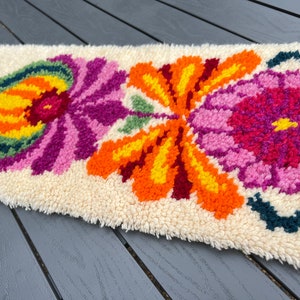 Unique Colorful Wall Rug With a Vintage 70s Vibe - Etsy