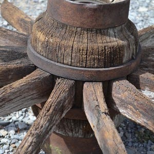 Vintage Wooden Wagon Wheel Hub: Rustic Farmhouse Relic, 14 Spokes - Etsy