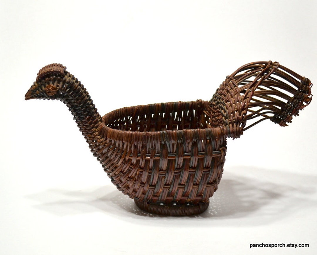 Vintage Wicker Chicken Basket Rooster Farm Bird Brown Woven Basket ...