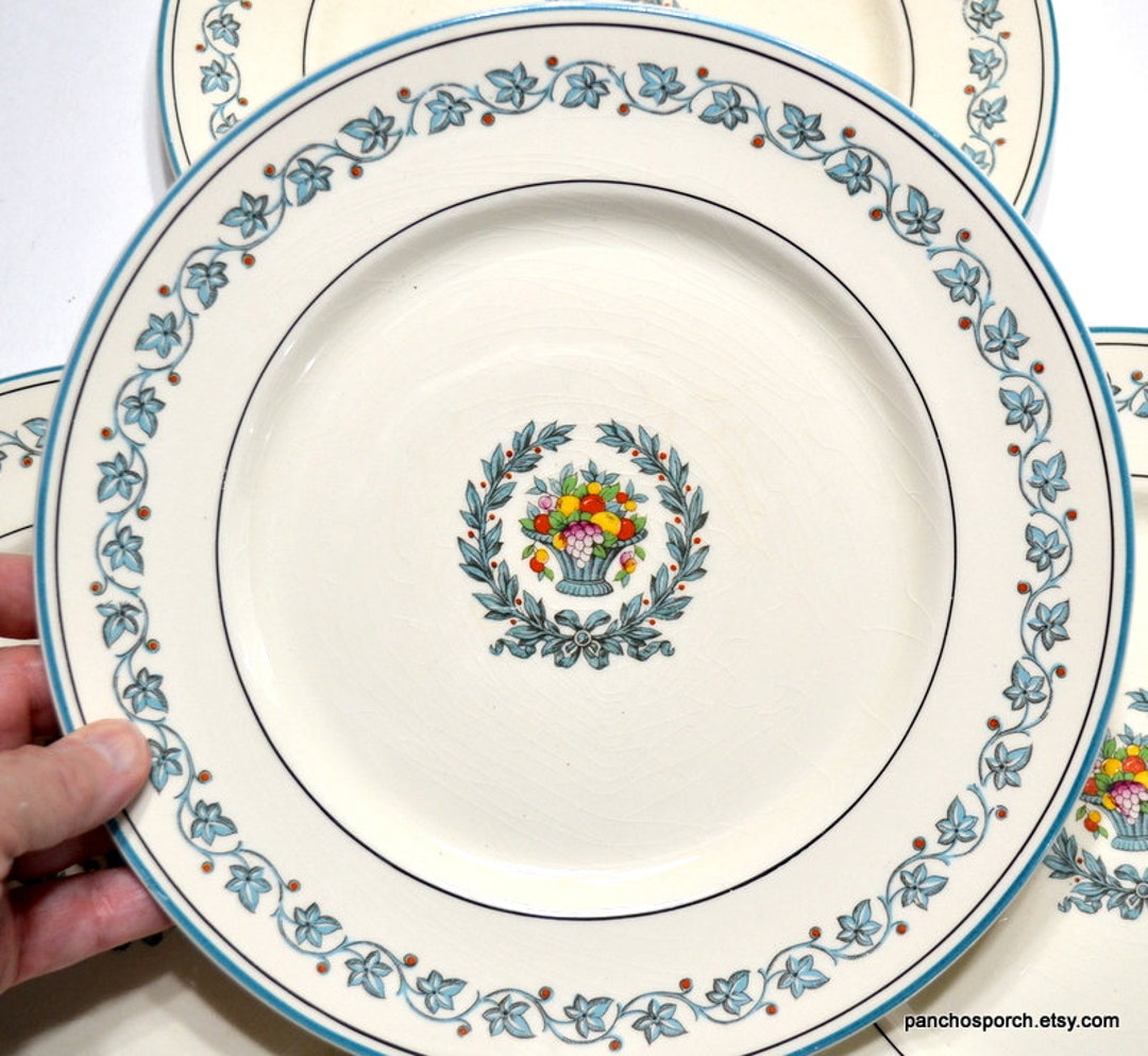Vintage MYOTT ELEGANCE Dinner Plate Set of 4 Aqua Blue Leaf Berry Fruit ...