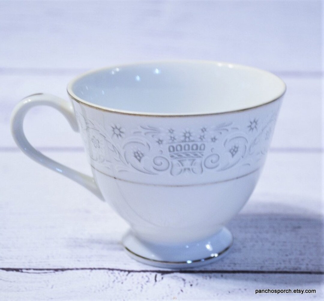 Vintage Damask Teacup Coffee Cup Pattern 1907 Gray White Floral Scrolls ...