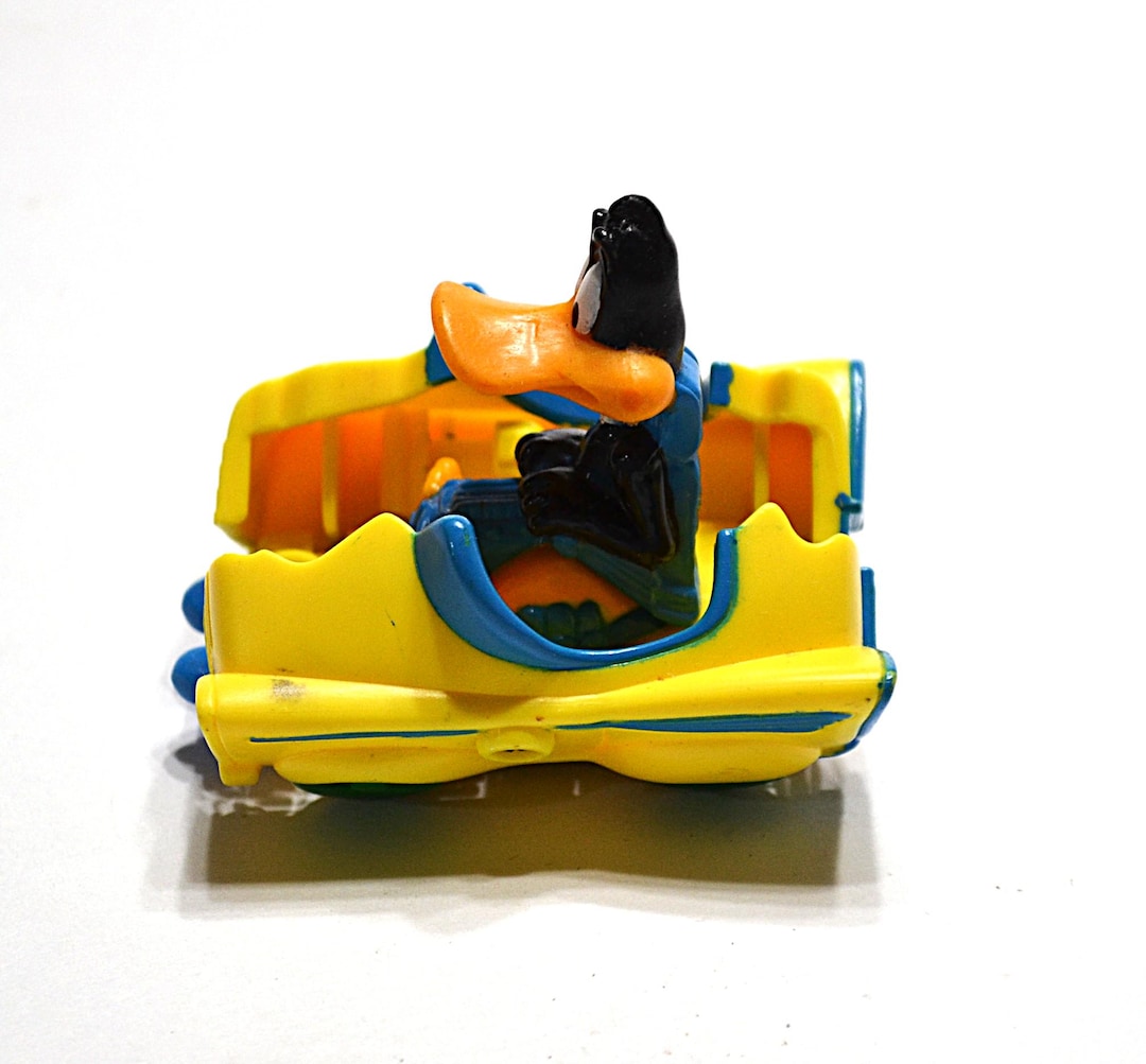 Vintage Daffy Duck Crash Car Warner Bros 1992 Mcdonalds Happy Meal ...