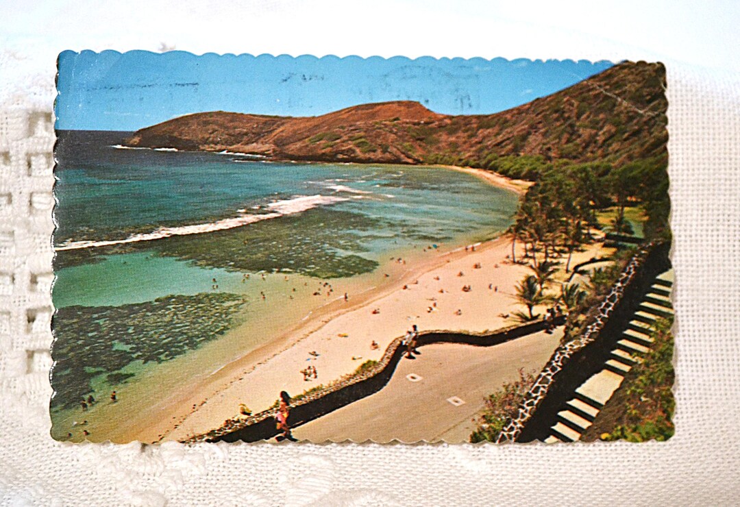 Vintage HAWAII Post Card Hanauma Bay Hawaiian Gold Beach Scene 1970s ...