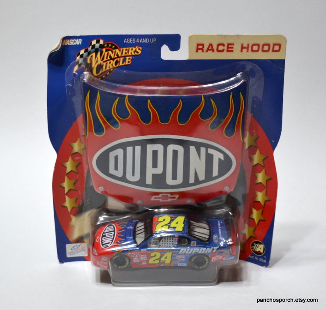 Vintage JEFF GORDON No 24 Die Cast Car 1:43 Scale Dupont Racing Race ...
