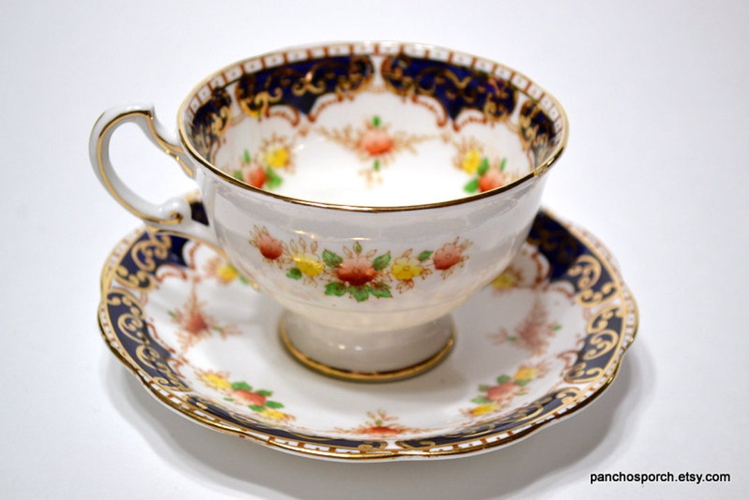 Vintage ROYAL STANDARD Teacup and Saucer Chipped Floral Cobalt Blue ...