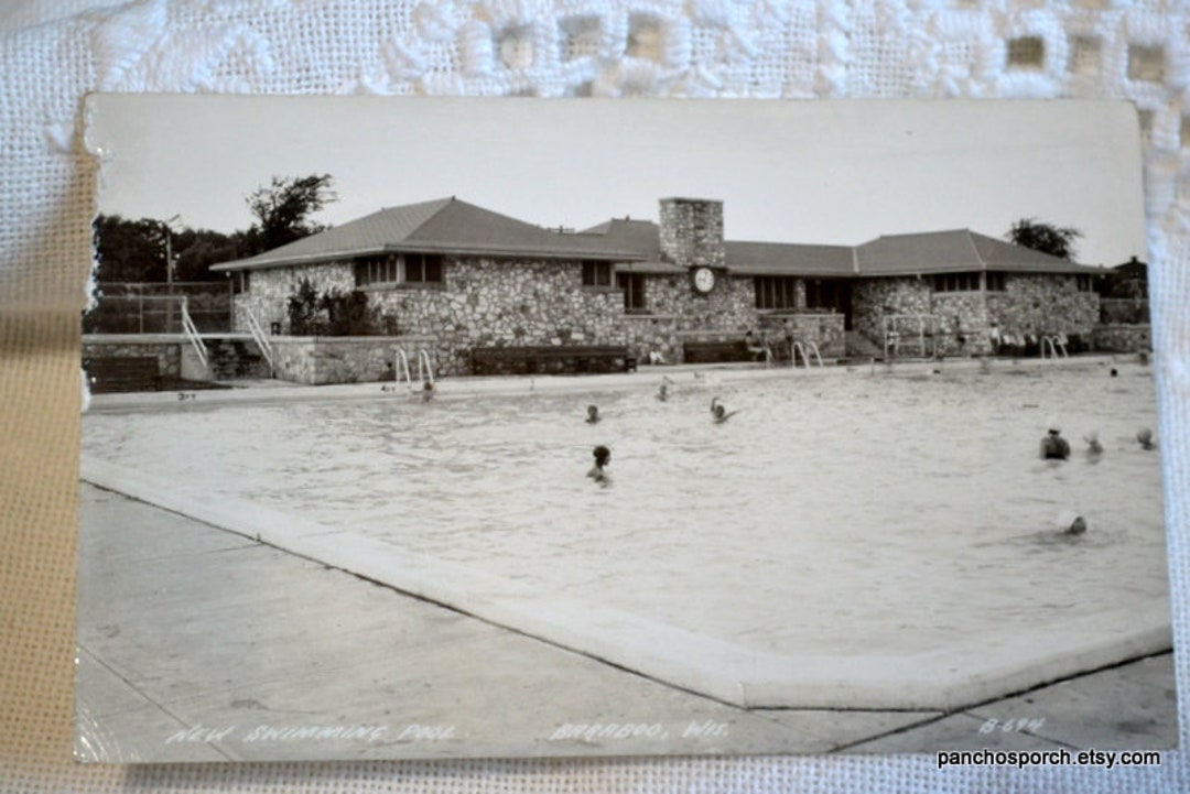 Vintage WISCONSIN Postcard New Swimming Pool Baraboo Souvenir Black ...
