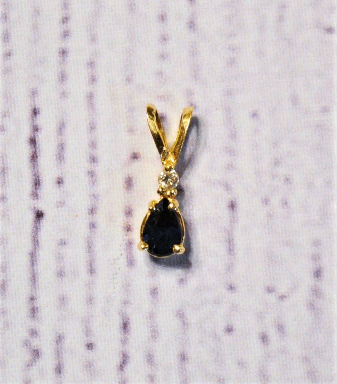 Vintage Pendant Necklace NO CHAIN Gold Tone Metal Dark Blue Stone ...