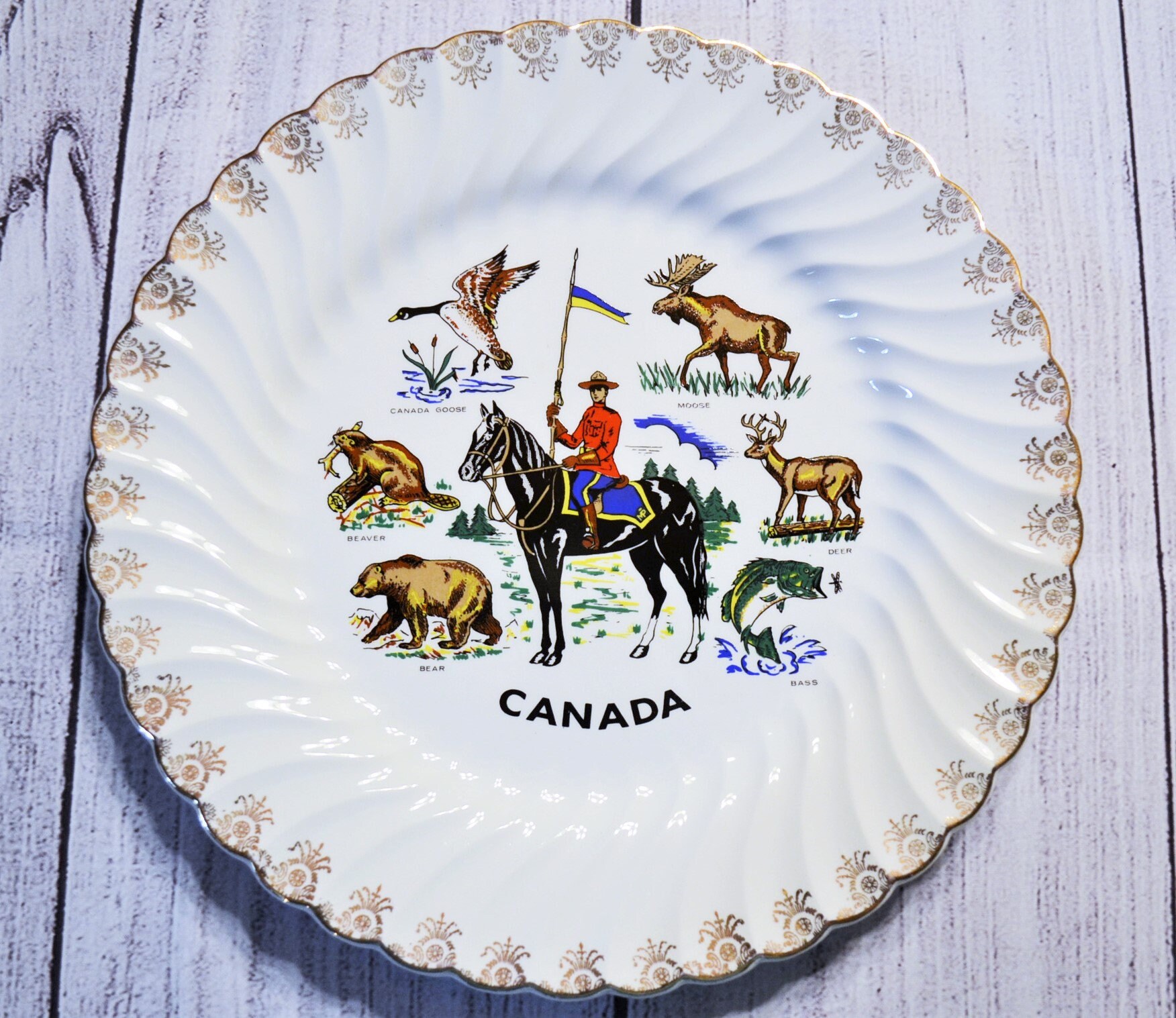 Home & Living Kitchen & Dining Dining & Serving Canada souvenir plate ...