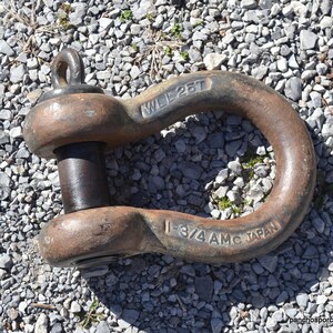 Vintage Metal Shackle D Ring: WLL 25T, Japan Hardware, Man Cave Decor ...