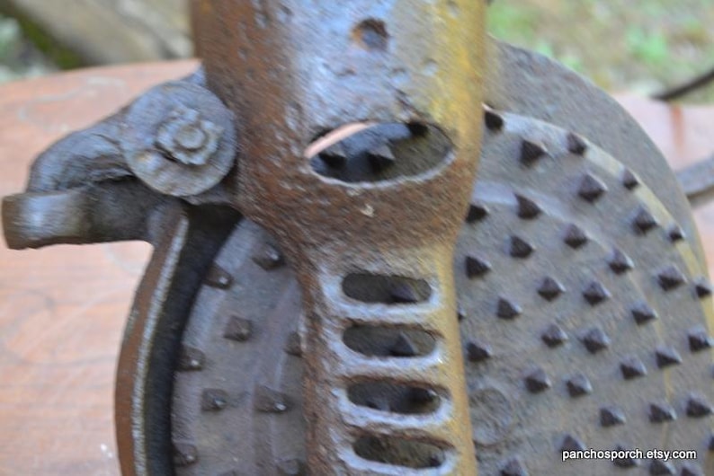 Vintage Black Hawk Corn Sheller: Hand Crank Farm Tool, Rustic Decor - Etsy