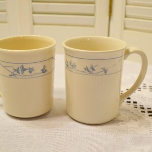 Vintage Corning Mug First Spring Set of 2 Coffee Cup Blue White Floral ...