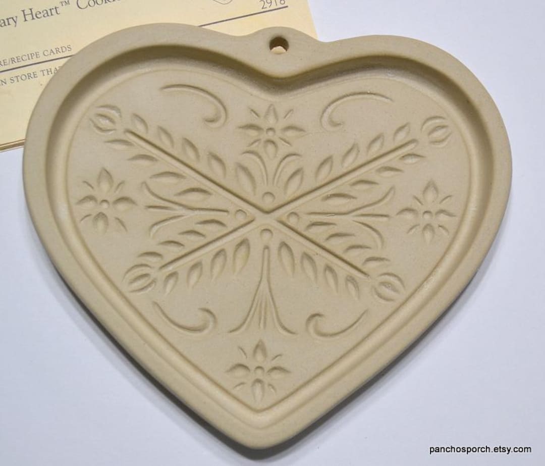 Vintage PAMPERED CHEF Anniversary Heart Cookie Mold Instructions ...