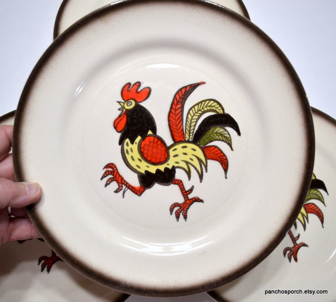 Vintage RED ROOSTER Dinner Plate Set of 4 Colorful Retro Dinnerware ...
