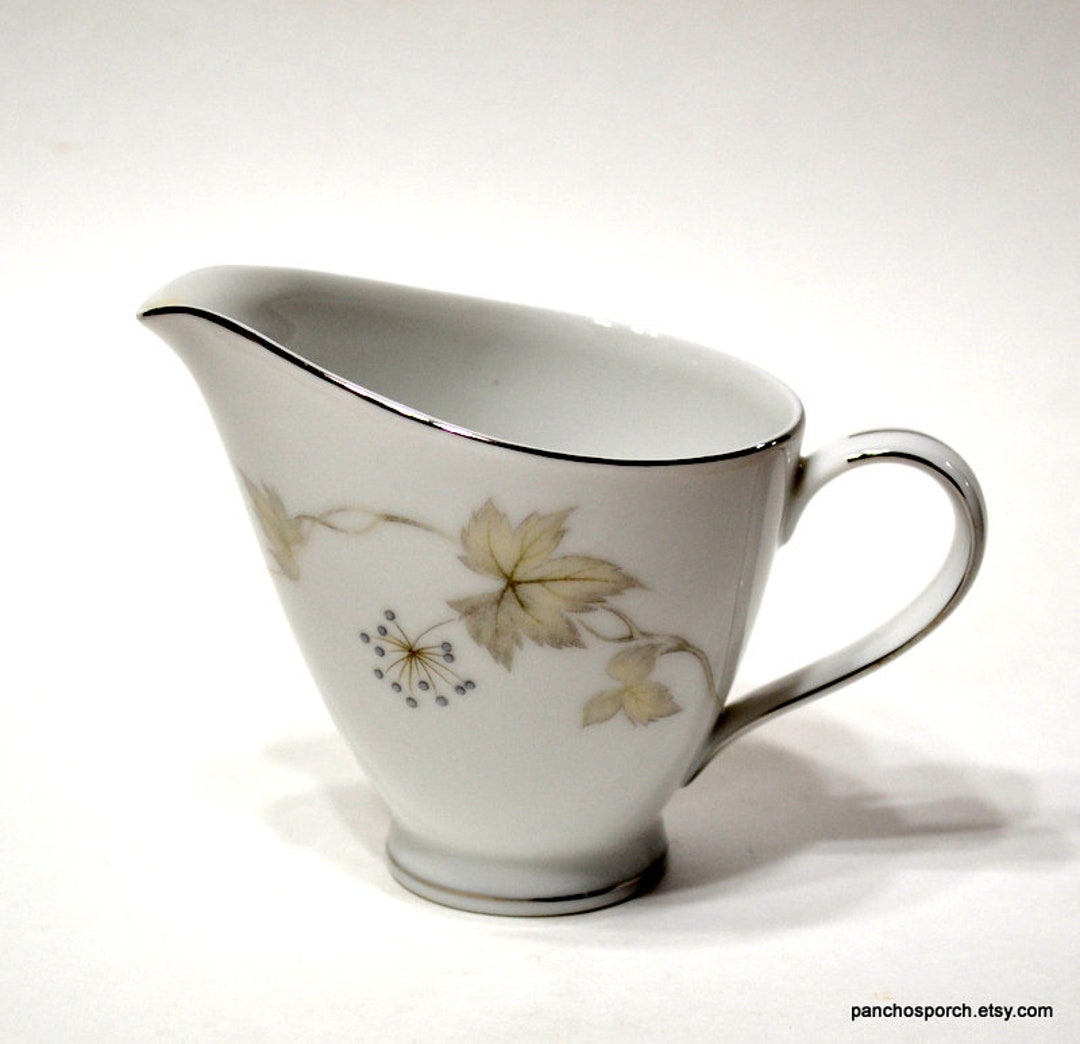 Vintage MIKASA WANDA Cream Pitcher Tan Leaves Gray Berries Platinum Rim ...