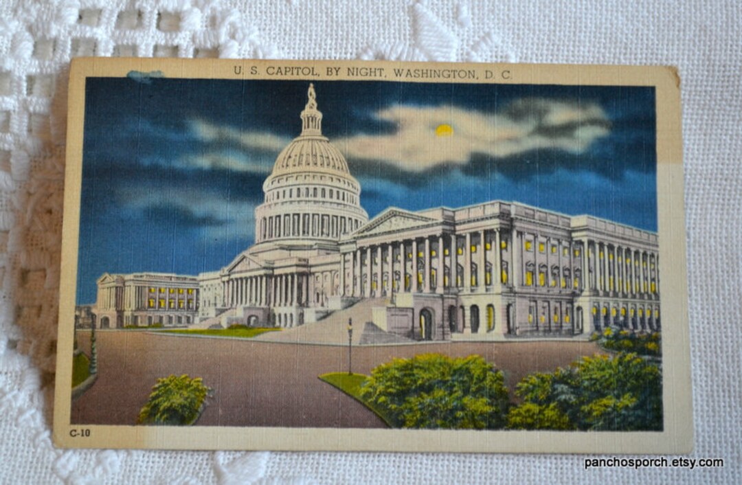 Vintage WASHINGTON DC Post Card United States Capitol Building at Night ...