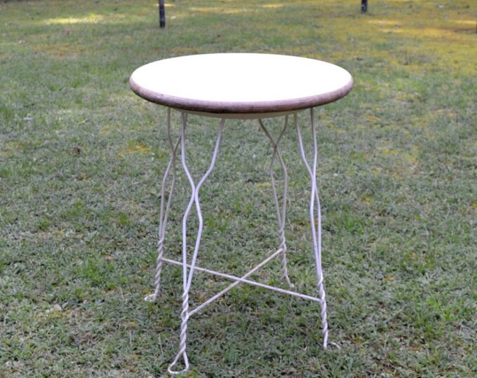Vintage White Metal Ice Cream Parlor Table Formica Top Twisted Wrought ...