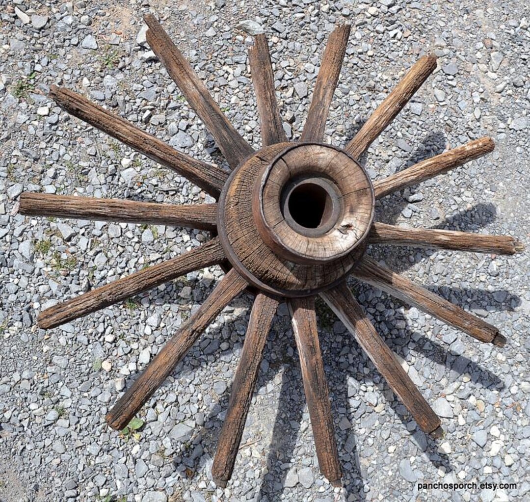 Vintage Wooden Wagon Wheel Hub: Rustic Farmhouse Relic, 14 Spokes - Etsy