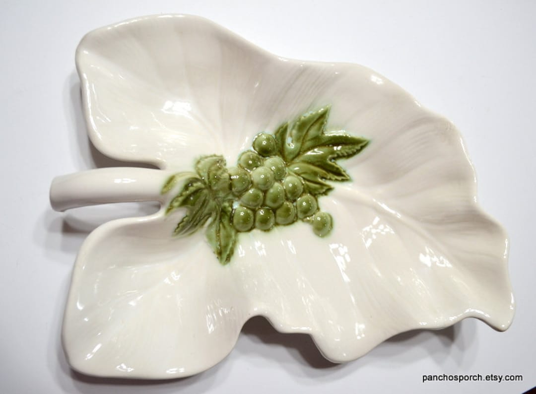 Vintage Hull Leaf Shaped Dish Bowl Grape Pattern Green White Sculptural ...