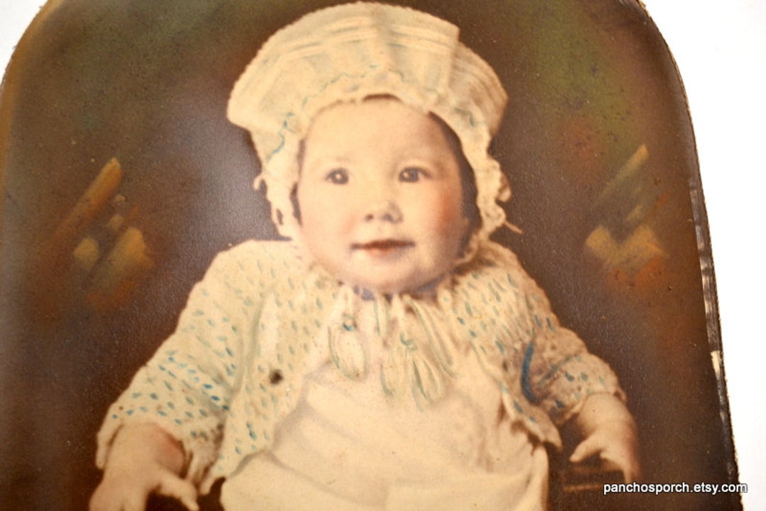 Vintage BABY PHOTOGRAPH 1930s Baby Portrait Oval 10x16 Smiling Child ...