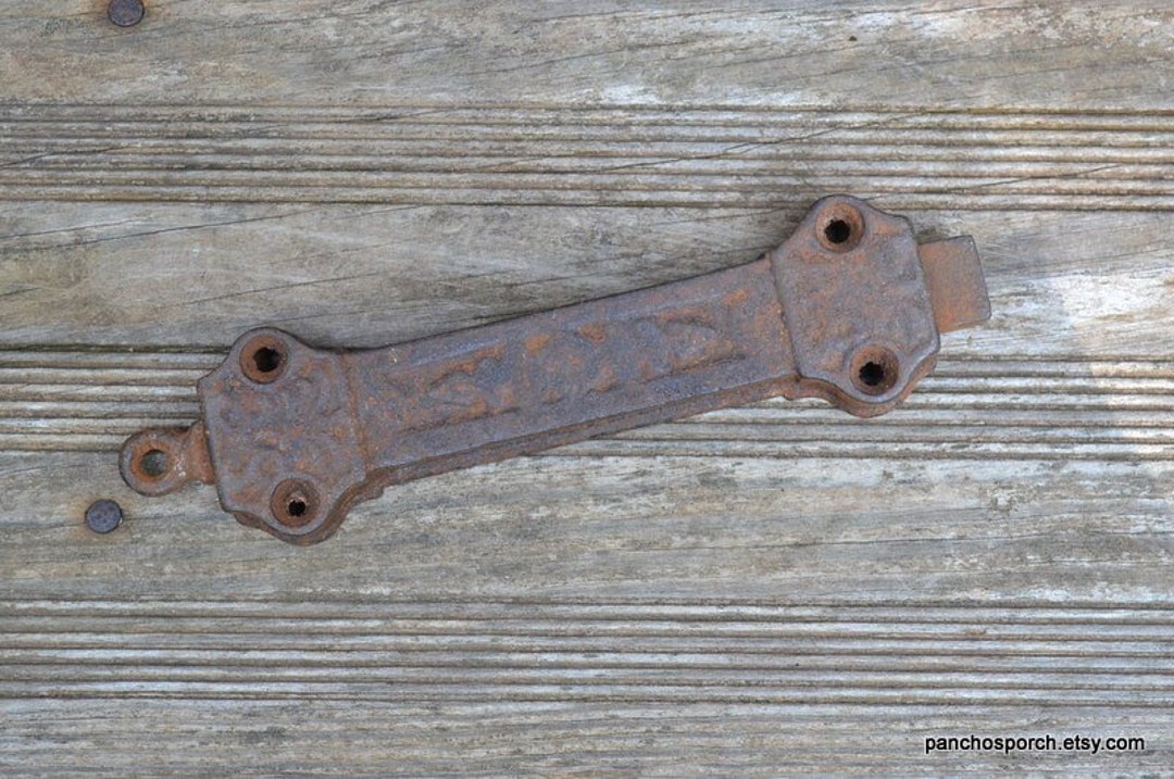 Vintage Cast Metal Door Latch Ornate Cast Iron Gate Shutter Spring ...