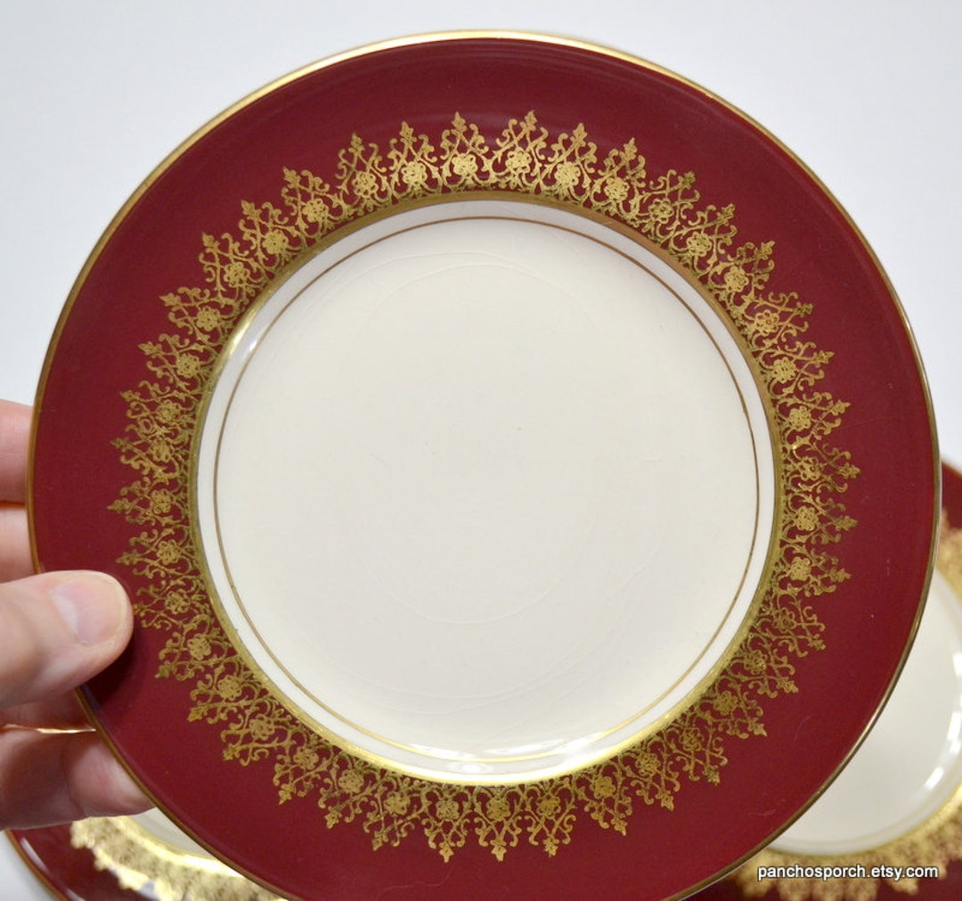 Vintage ELIZABETH II CROWNING Bread Plate Set of 4 Burgundy Gold Trim ...