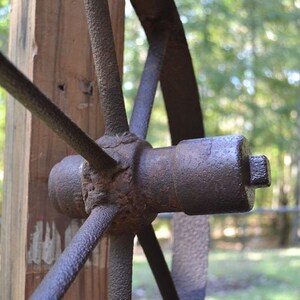 Vintage Rusty Metal Wheel 16 Inch Rustic Farm Barn Find Industrial ...