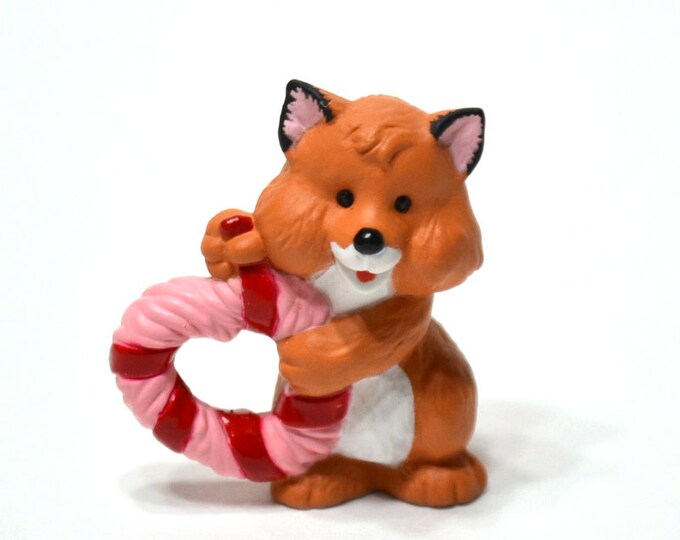 Vintage HALLMARK Fox With Heart Wreath Figurine Merry Miniature 1992 ...