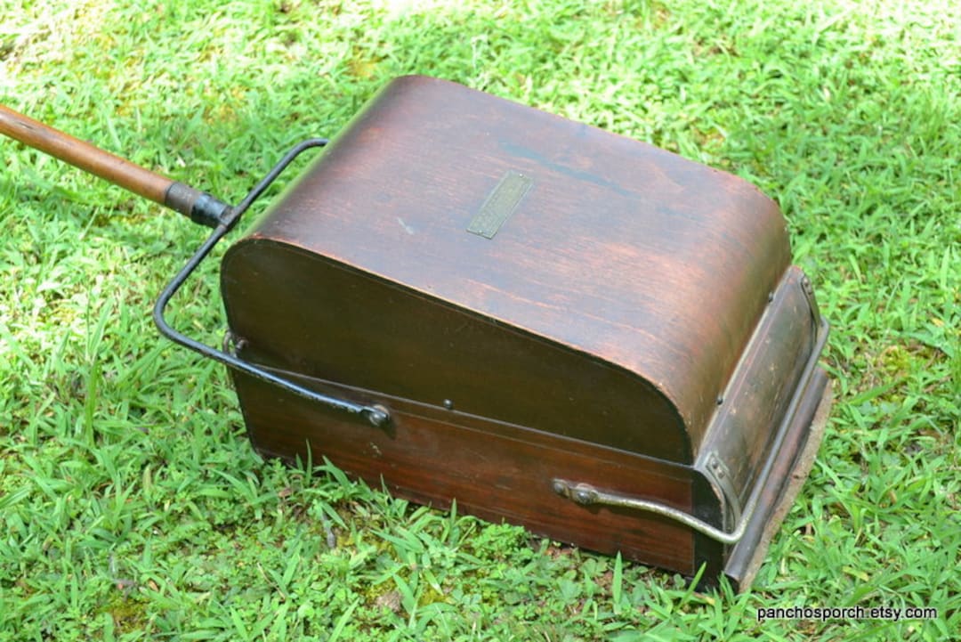 Vintage Pneuvac Sweeper Vac Early 1910s Wooden Floor Carpet Sweeper ...