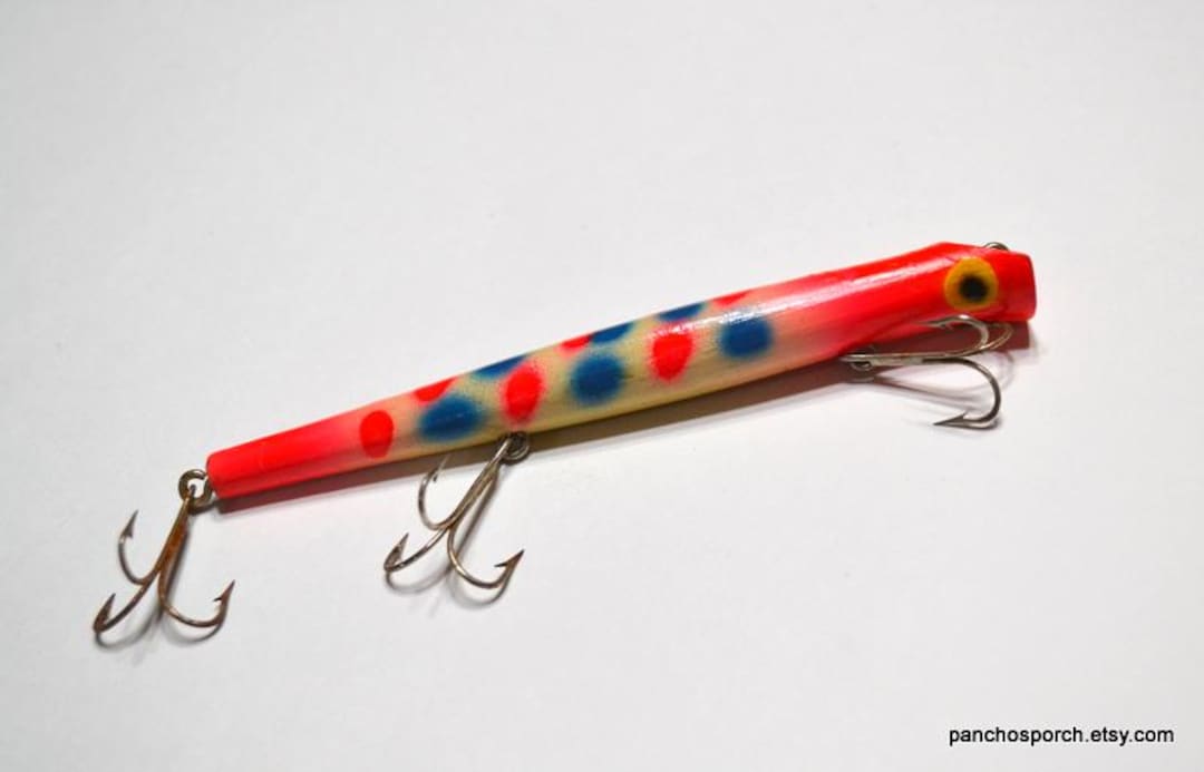 Vintage Pencil Plug FISHING LURE Long Wooden Body Pink Blue Dots ...
