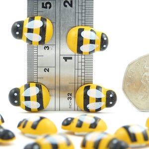 Bumble Bee / Honey Bee Fridge Magnet Set of 4 With Gift Box. Teachers ...