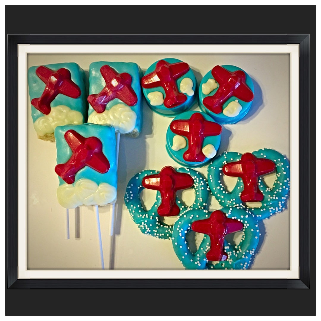 Airplane Themed Chocolate Covered Pretzels, Oreos, and Krispie Treat ...